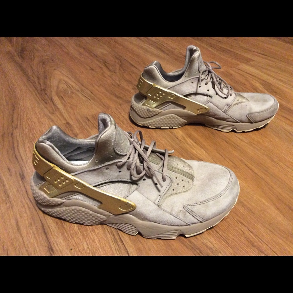 Nike Air Huarache Gold Rush Shoes For Men. - Gem